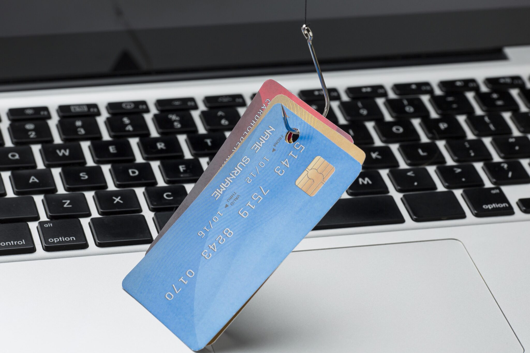 Learn 5 Red Flags Now — and Never Fall for Fake Walmart and Costco Gift ...