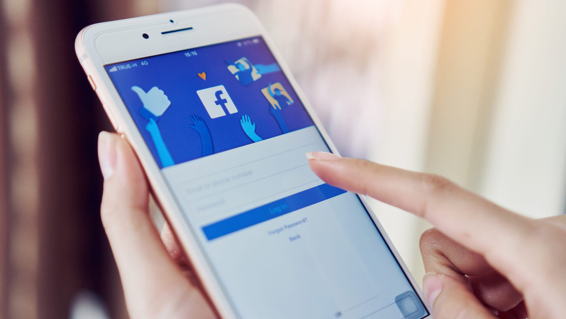 Fake Ads on Facebook: How to Spot Facebook Ad Scams Fast